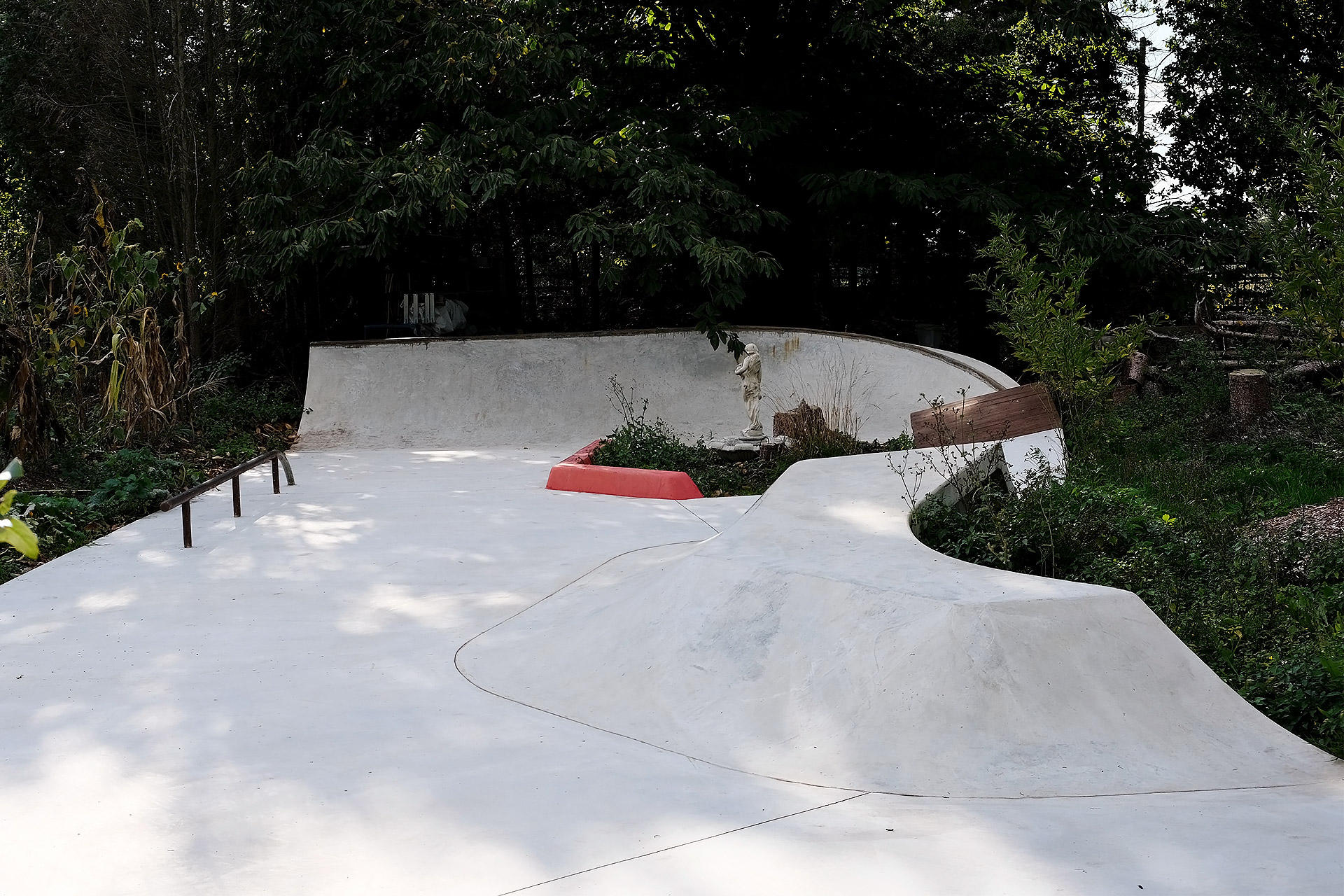 Secret Backyard Skatepark | YAMATO LIVING RAMPS