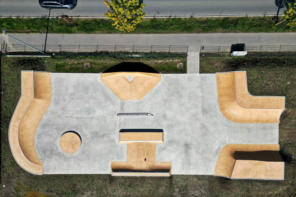 Secret Backyard Skatepark | YAMATO LIVING RAMPS